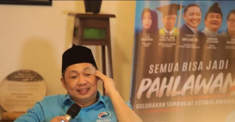 Anis Matta Semua Bisa Jadi Pahlawan Dengan Semangat Berbagi
