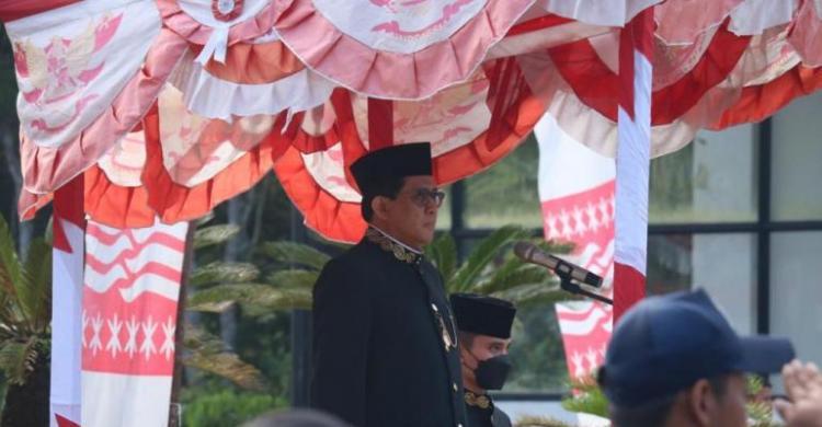 Dihadiri Tamu Dari Malaysia, Upacara HUT ke-77 RI Di PLBN Aruk ...