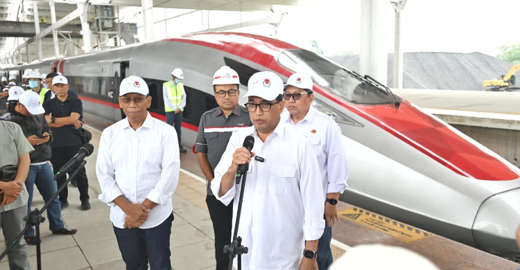 Kereta Cepat Jakarta-Bandung Beroperasi Juli 2023 Menhub: RI Jadi Negara Asia Tenggara Pertama ...