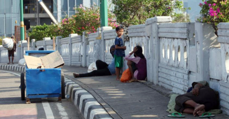 Muncul Musiman Setiap Tahun Tunawisma Di Jakarta Nggak Ada Habisnya - Hal.2