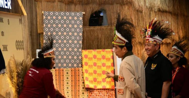 Potensi Generasi Muda Papua Luar Biasa, Jokowi Fasilitasi Dengan Gedung ...