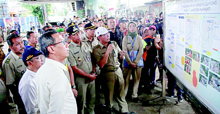 Sengkarut Lahan Ganjal Normalisasi Kali Ciliwung