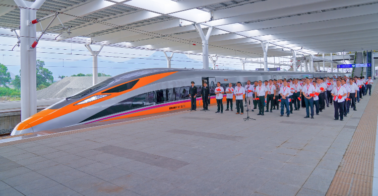 Uji Coba Lancar, KAI Targetkan Kereta Cepat Jakarta Bandung Meluncur Juni 2023