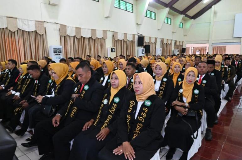 429 Peserta PPG Angkatan III Tahun 2023 Dikukuhkan sebagai Guru Profesional