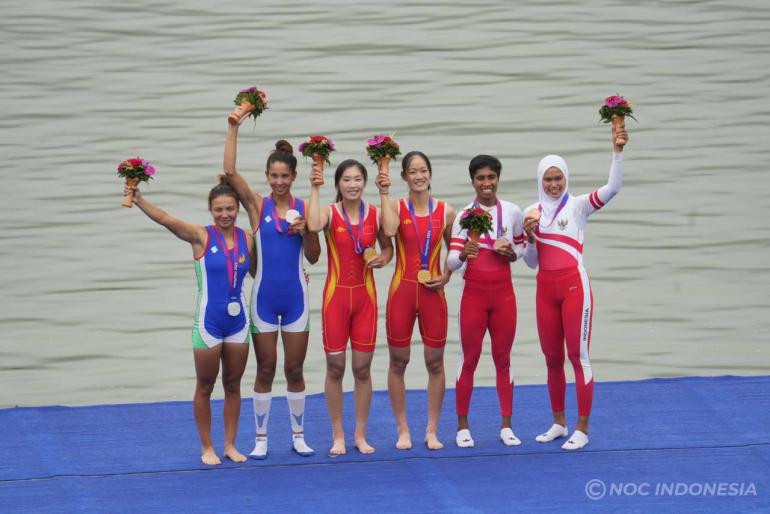 Tim Rowing Sumbang Medali Pertama Indonesia