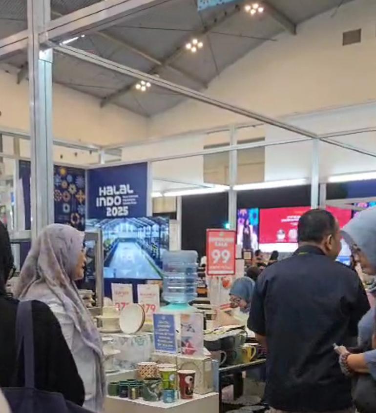 Bazaar Keramik HSI Ramaikan Halal Indo 2025 Hadirkan Tableware Modern Universal
