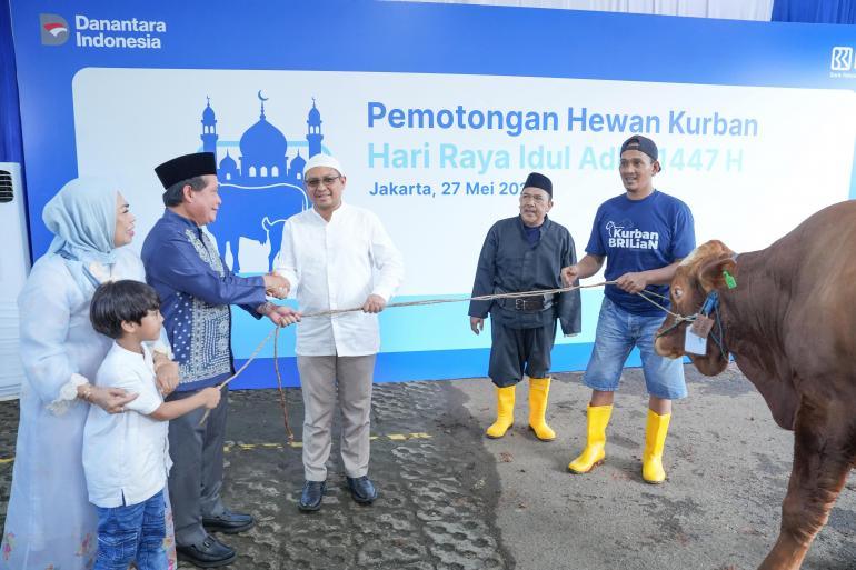 BRI Group Distribusikan Lebih dari 5000 Hewan Kurban di Berbagai Daerah