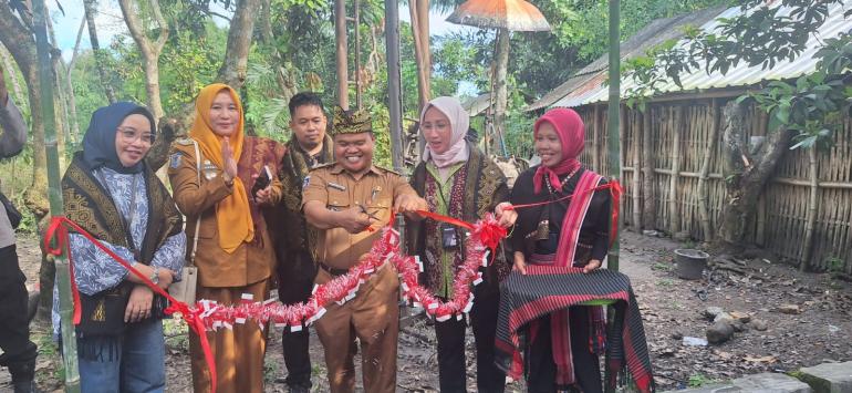 BRI Insurance Dan PNM Bangun Sumur Bor Dan Penampungan Air Bersih