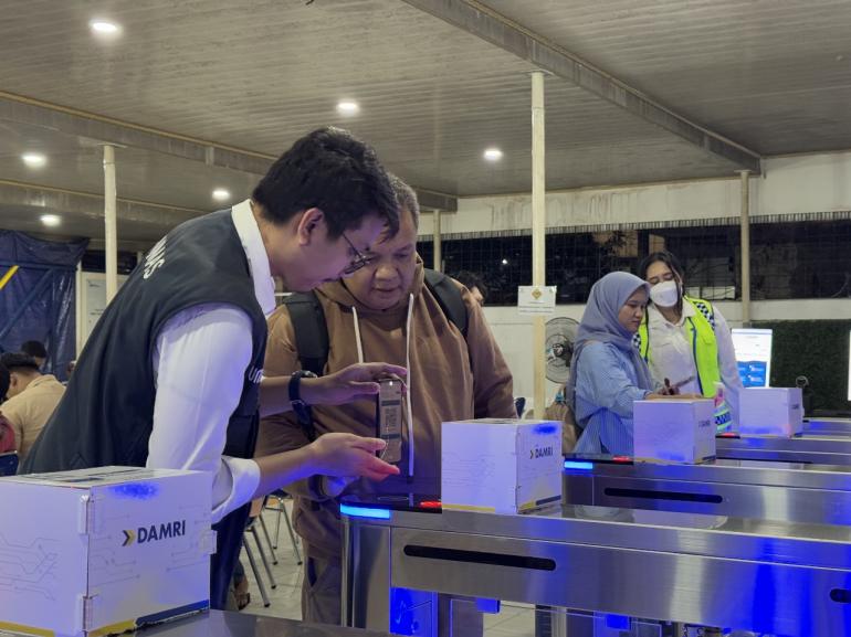 DAMRI Tebar Diskon Tiket, Perjalanan Liburan Lebih Berkesan