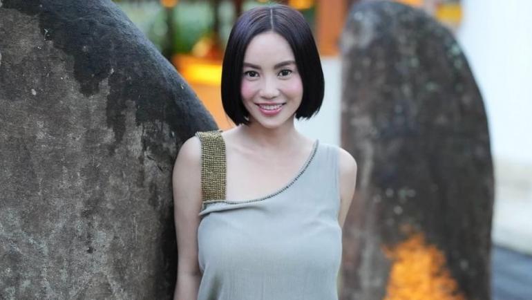 Dearly Joshua Gandengan Tangan Dengan Ari Lasso