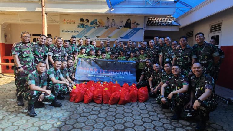 Prajurit Siswa Diklapaif Gelar Baksos Untuk Yayasan Mizan