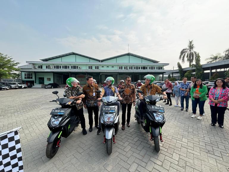 Dorong Transisi Energi, Garudafood Gunakan Motor Listrik untuk Operasional