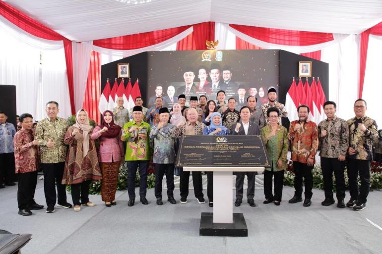 DPD Resmikan Kantor Perwakilan Di Jatim: Simbol Rumah Aspirasi Rakyat ...