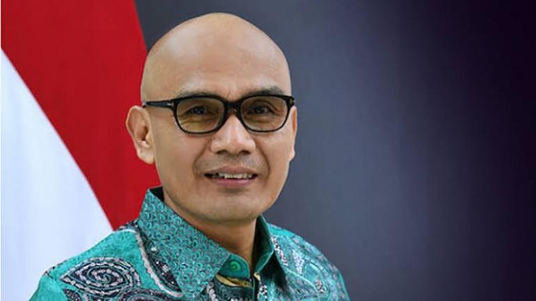 Dubes RI Untuk Inggris Desra Percaya Kunjungi Dublin, Bertemu PPI ...