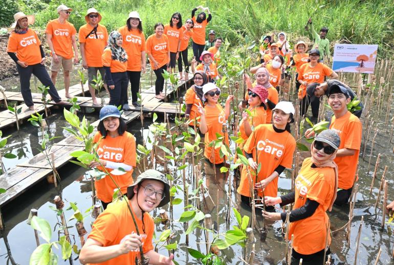 FWD Insurance Hadirkan Program Volunteering Month