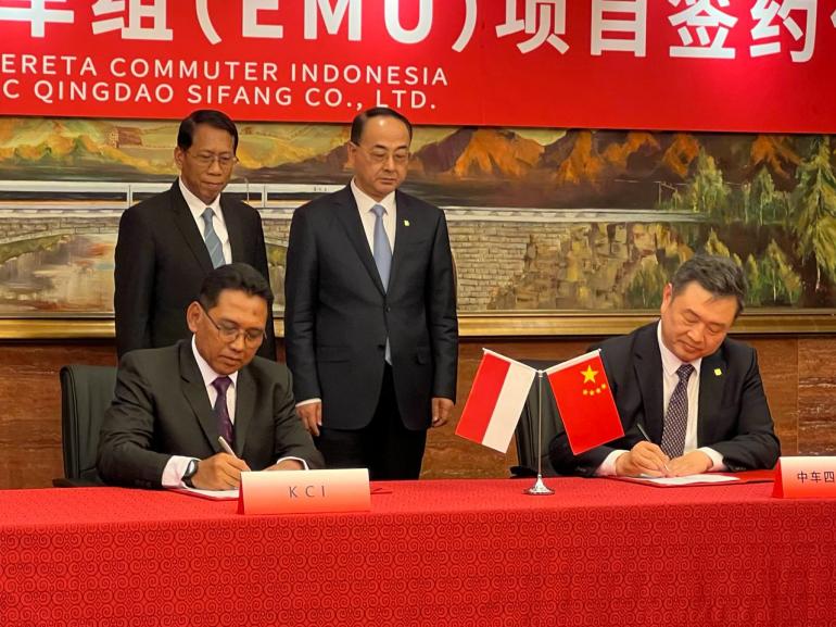 Gandeng CRRC Sifang, KAI Commuter Hadirkan 3 Rangkaian KRL Dari China