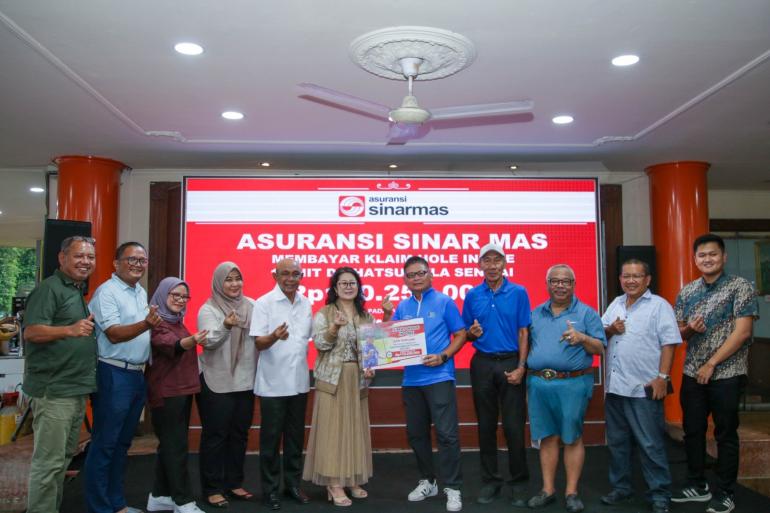 Gercep, Asuransi Sinar Mas Salurkan Klaim Bencana Banjir Gorontalo Rp ...