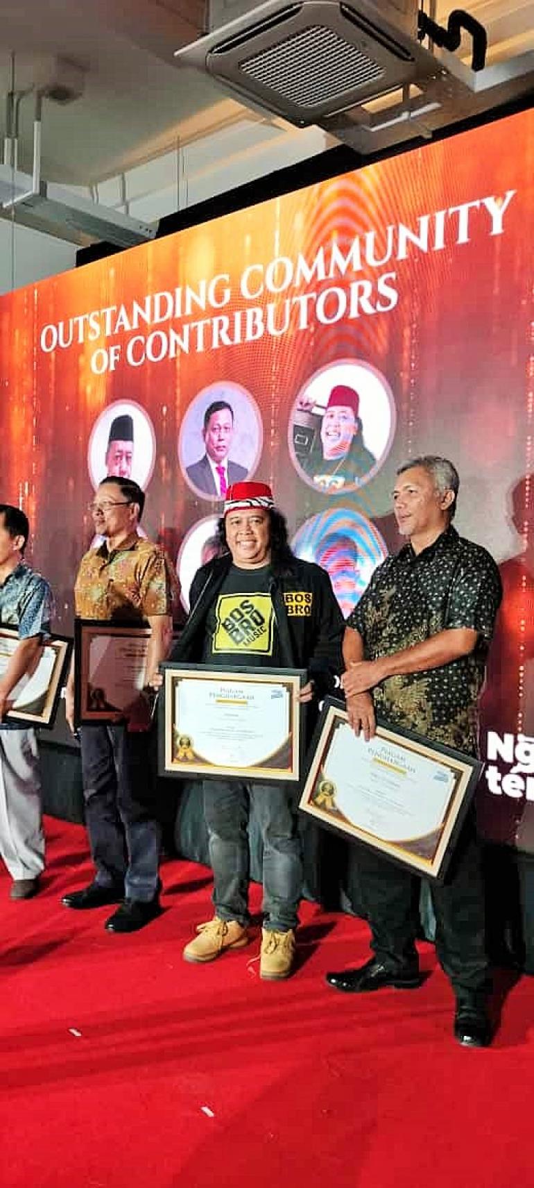 Haerudin ‘Heru BosBro’ Sabet Penghargaan Elshinta Awards 2025