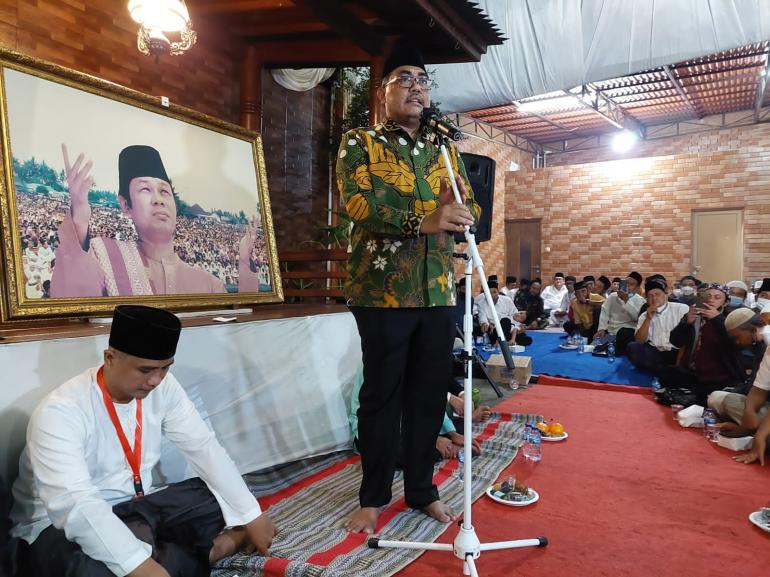 Haul Ke-11 Dai Sejuta Umat Gus Jazil: KH. Zainuddin MZ Serukan Islam ...