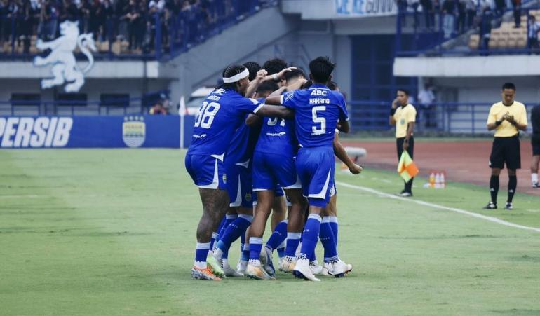 Hore, Maung Bandung Hattrick Juara Liga 1