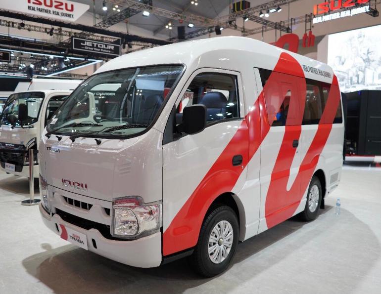 Isuzu Traga Bus Meluncur Di GIIAS, Ini Fiturnya