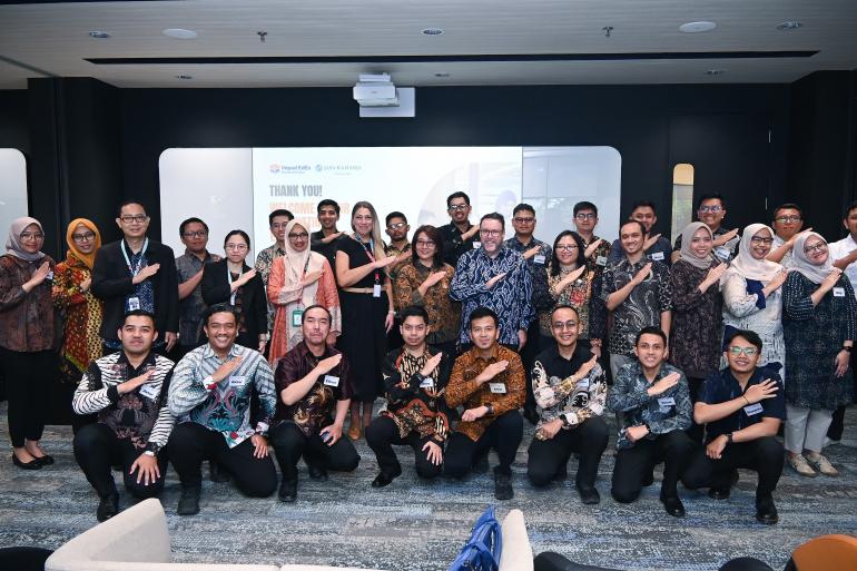 Jasa Raharja Gelar International Exposure Program Penerima Beasiswa MM Unpad