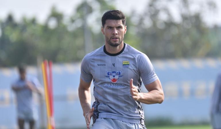 Julio Cesar Pingin Segera Nyetel Di Persib Bandung