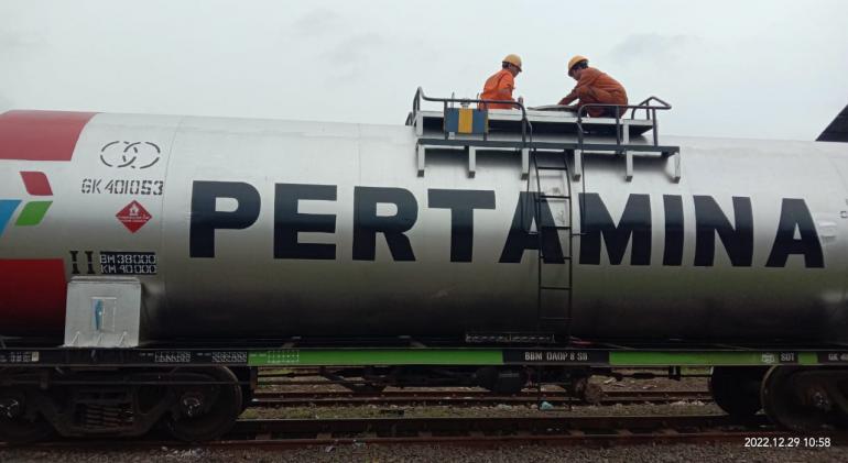 KAI Logistik Optimalisasi Layanan Pra-Purna Angkutan BBM/BBK Lewat ...