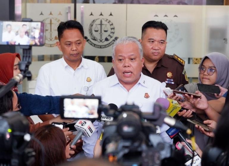Kasus Suap Hakim PN Surabaya, Kejagung Lanjut Periksa 3 Hakim Dan Zarof ...