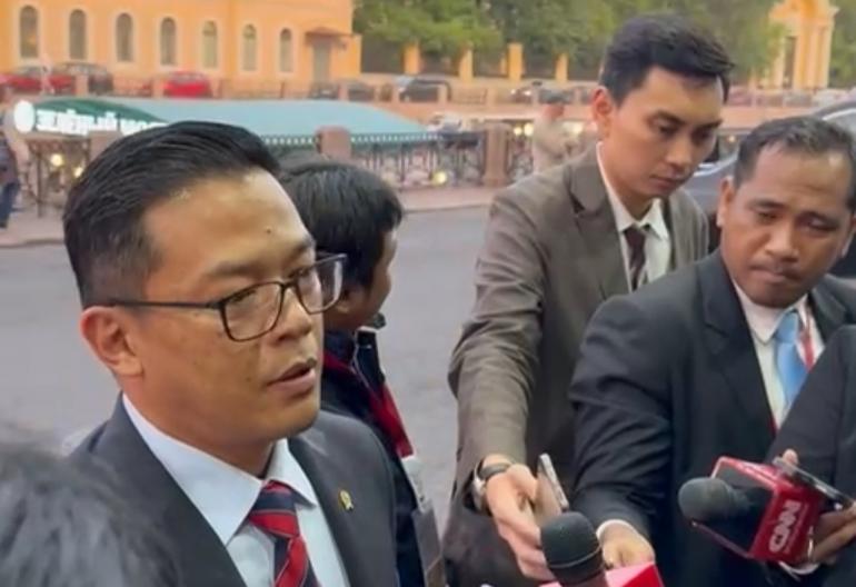 KBRI Teheran Siaga 1, Kemlu Siapkan Rencana Evakuasi 380 WNI