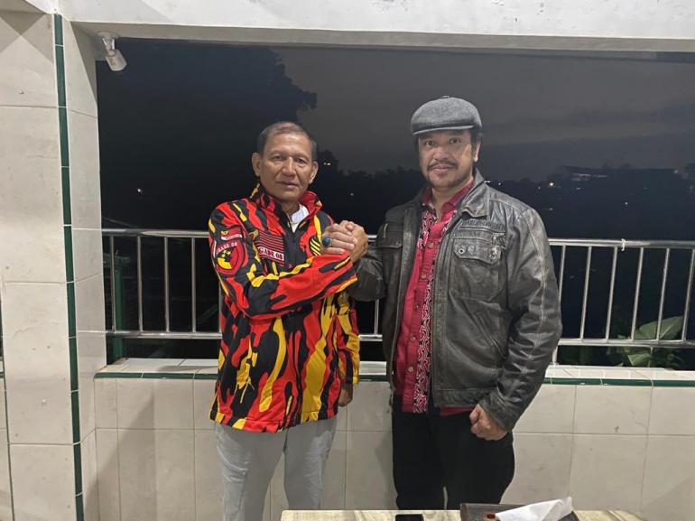 Ketum Brigade 08 Sowan Ke Rumah Eks Kapuspen TNI