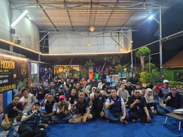 RT 11 Gandaria Utara Perangi Narkoba Dengan Satkamling Modern
