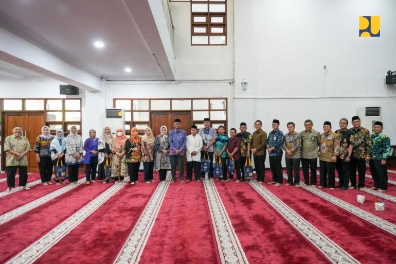 Lepas 41 Jamaah Haji, Menteri Dody Titip Doa untuk Kementerian PU