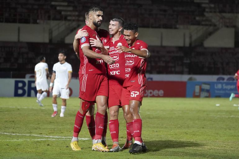 Liga 1 Indonesia Sore Ini, Macan Kemayoran Ditantang Macan Putih