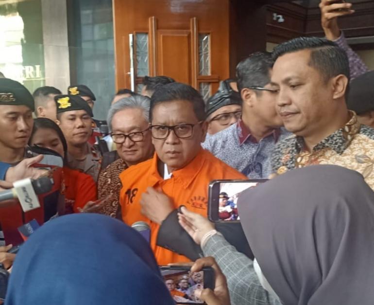 Maqdir Ismail Sebut Replik Jaksa KPK Bertentangan dengan Fakta Sidang Hasto