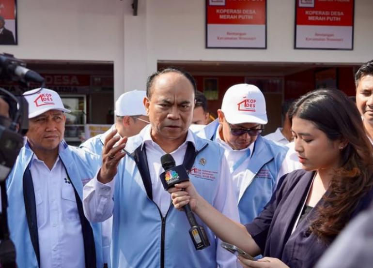 Menkop Minta Masyarakat Awasi Kopdes Merah Putih