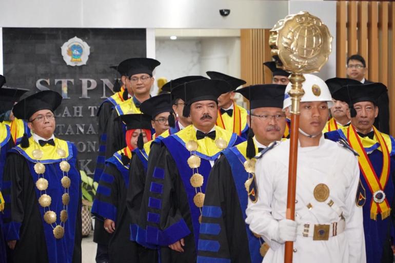 Menteri Hadi Imbau Wisudawan STPN Tolak Suap Dan Tindakan Tercela Di ...