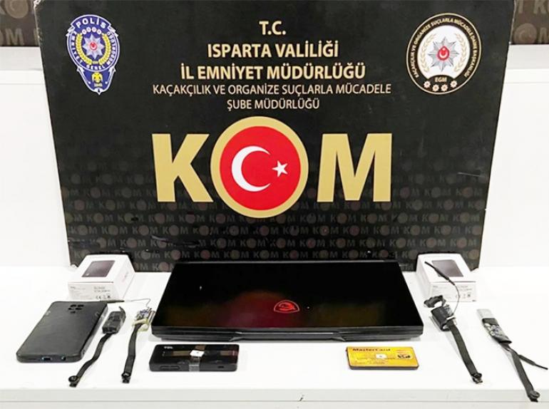 Nyontek Pakai AI Saat Ujian Masuk Universitas