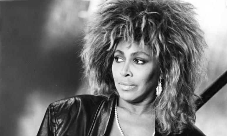Ratu Rock n Roll Tina Turner Meninggal, Riwayat Sakit Kanker Usus Dan ...