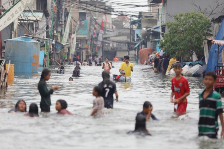 Banjir Rob Makin Parah Akibat Penurunan Tanah