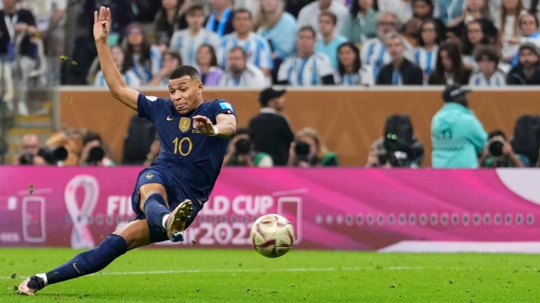 Piala Dunia 2022 Dua Brace Plus Hattrick Mbappe Bawa Pulang Sepatu Emas - News+ on RCTI+