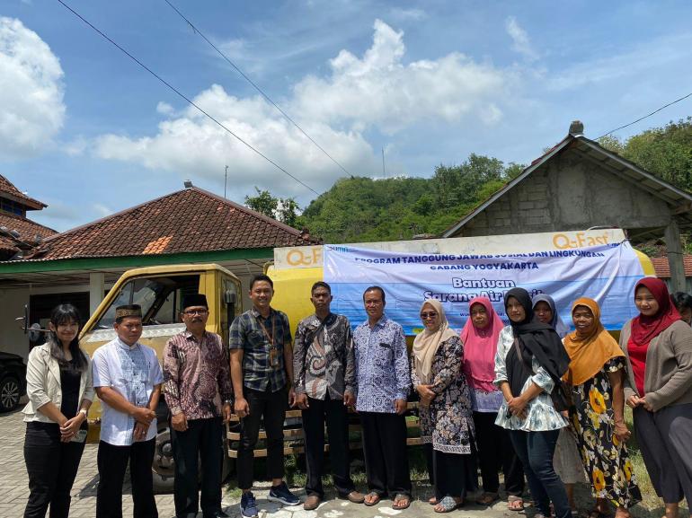 PNM Peduli Masa Depan Sehat, Salurkan Bantuan Sanitasi Layak dan Air Bersih