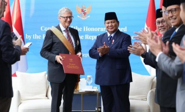 Prabowo Gelar Pertemuan dengan Bill Gates, Anugerahkan Bintang Jasa Utama