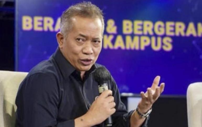 Profil Ferry Juliantono, Dari Aktivis Ke Kursi Menteri Koperasi