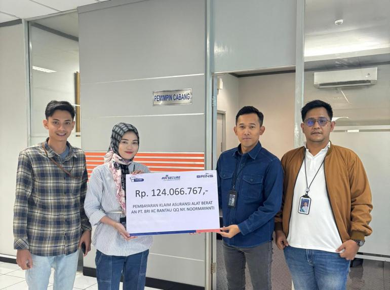 BRI Insurance Bayarkan Klaim Asuransi Alat Berat 124 Juta Di Banjarmasin