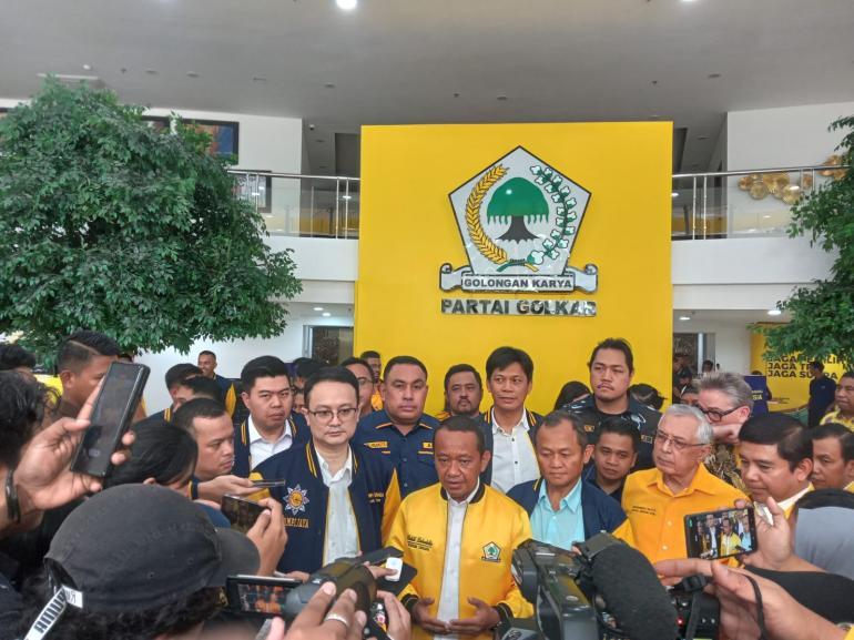 Ratusan Kader HMI Hingga PMII Gabung AMPI Golkar, Bahlil: Jalannya ...
