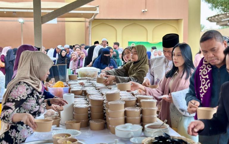 Ribuan WNI Hadiri Idul Fitri dan Halal Bihalal di KBRI Riyadh