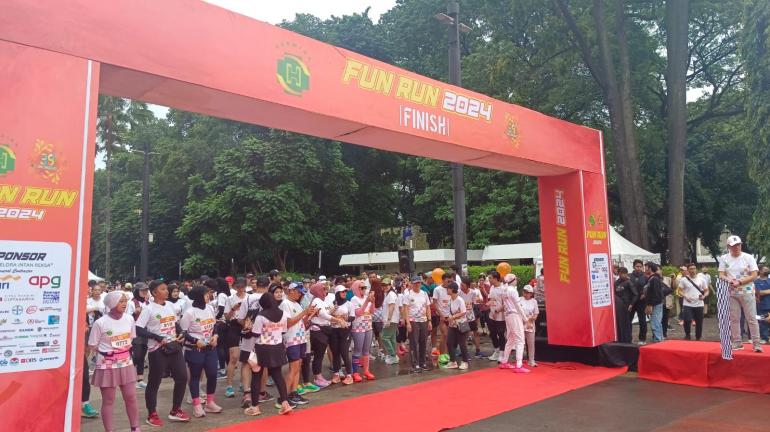 RS Hermina Rayakan Puncak HUT ke-39 dengan Fun Run 2024 di GBK