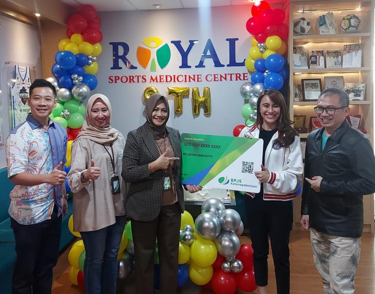 RS Royal Progress Hadiahkan Atlet Bulutangkis Kepesertaan Jamsostek