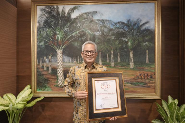 Sukses Transformasi, Bos PTPN Group Diganjar Indonesia Best CEO Awards 2024